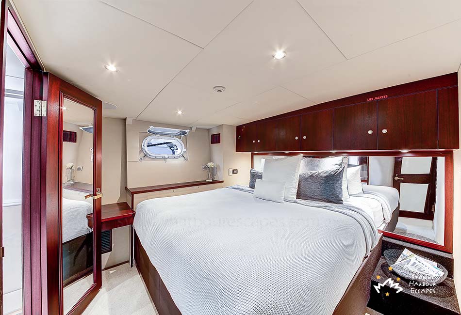 Corroboree Boat Photo Gallery - Sydney Harbour Escapes