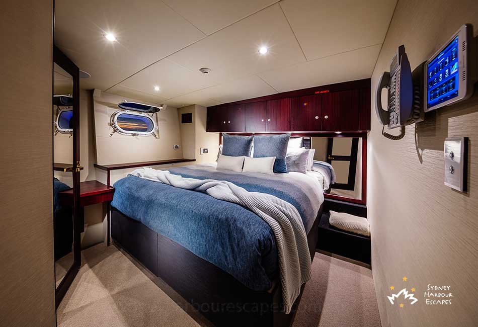 Corroboree Boat Photo Gallery - Sydney Harbour Escapes