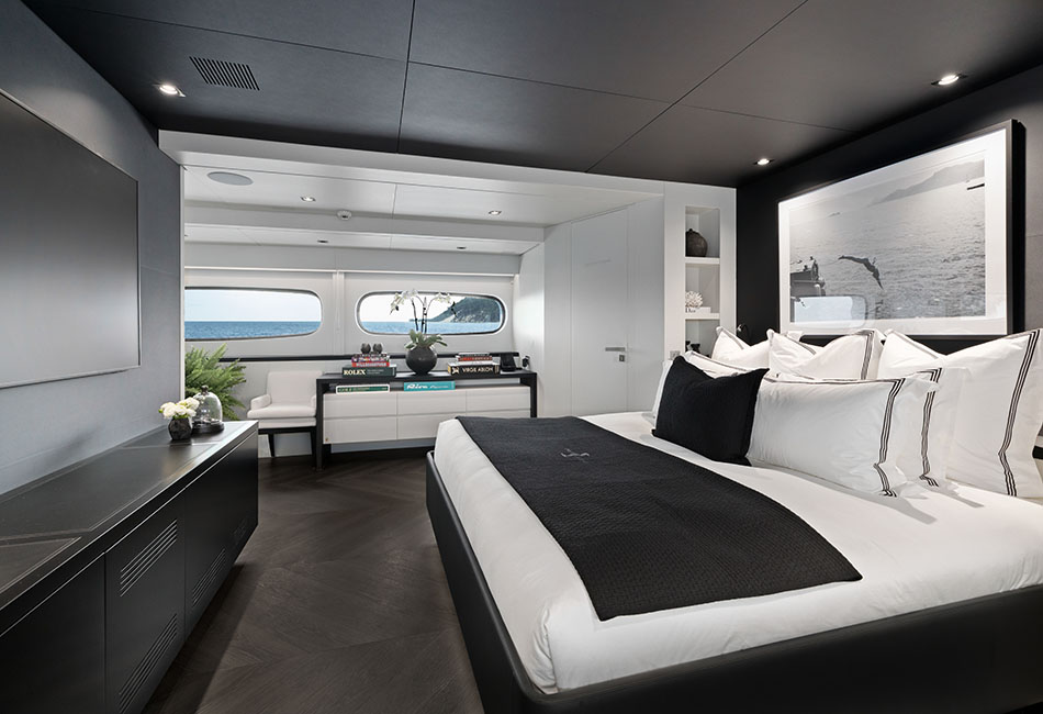 Impulsive Pacific Boat Hire - Private Boat Charter - Sydney