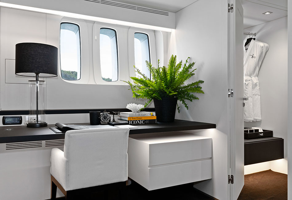 Impulsive Pacific Boat Hire - Private Boat Charter - Sydney