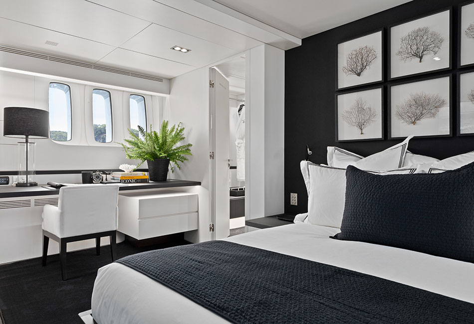 Impulsive Pacific Boat Hire - Private Boat Charter - Sydney