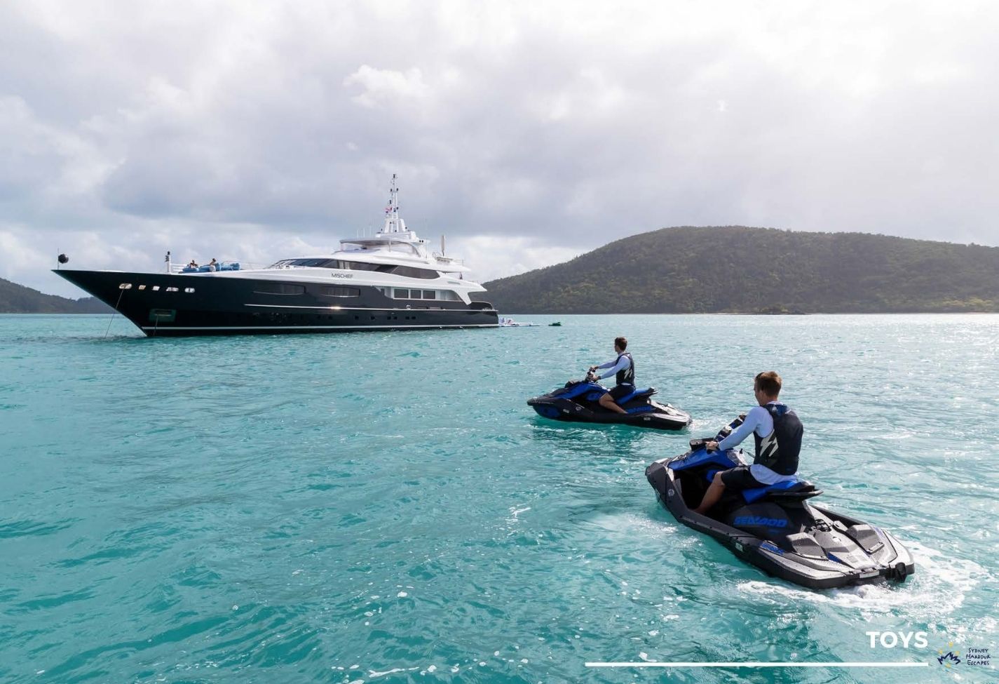 Mischief Boat Hire - Luxury Superyacht Charter - Sydney Harbour