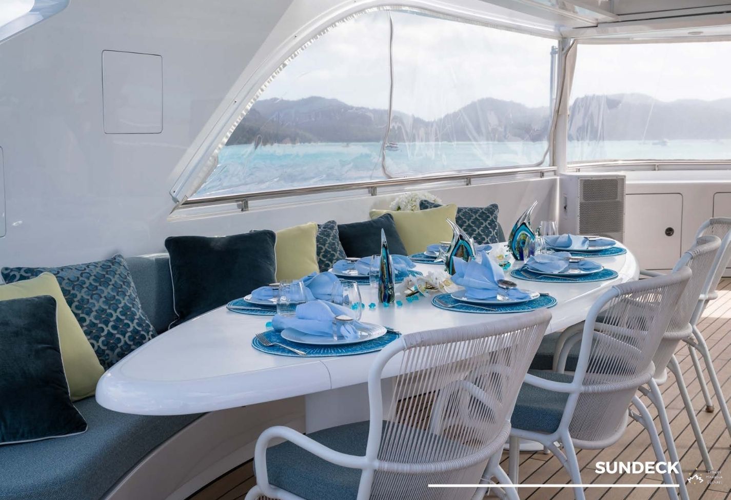 Mischief Boat Hire - Luxury Superyacht Charter - Sydney Harbour