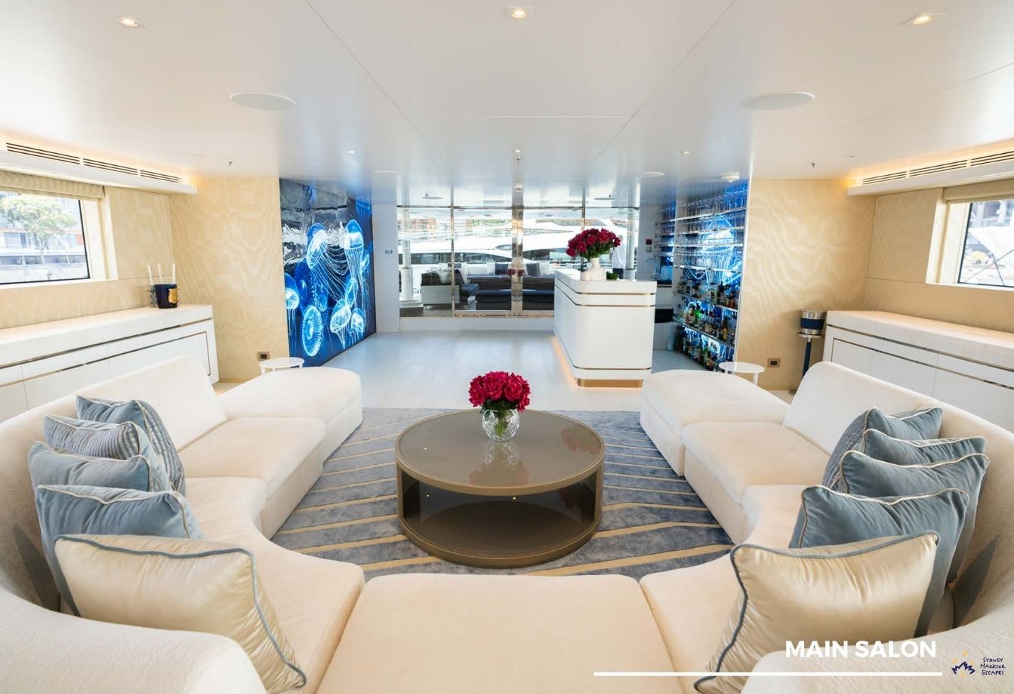 Mischief Boat Hire - Luxury Superyacht Charter - Sydney Harbour