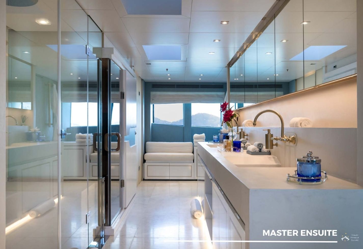 Mischief Boat Hire - Luxury Superyacht Charter - Sydney Harbour