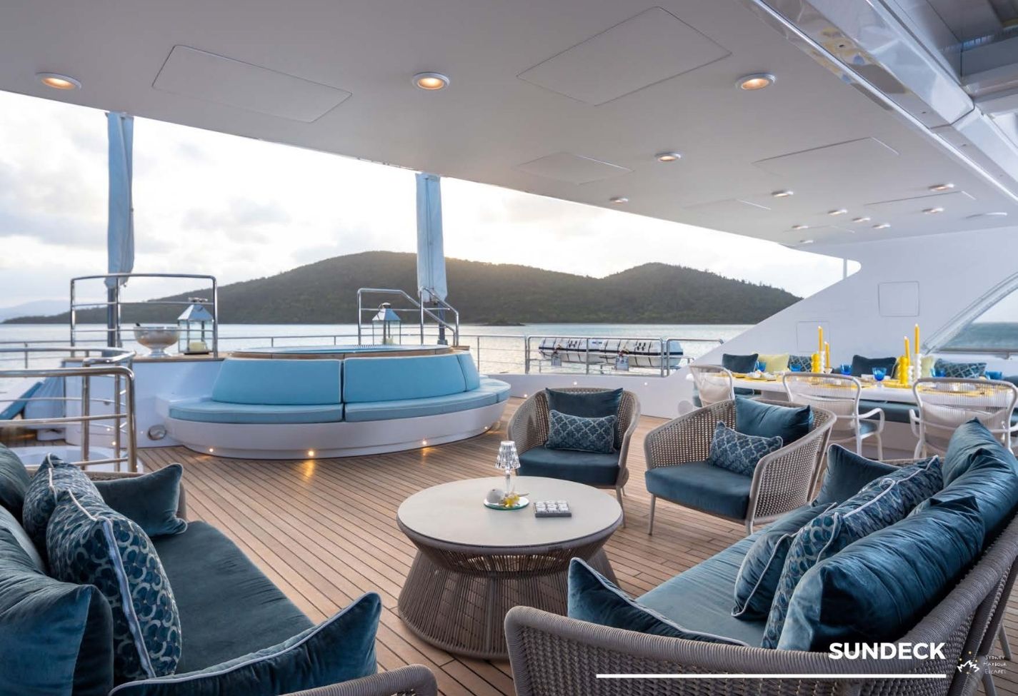 Mischief Boat Hire - Luxury Superyacht Charter - Sydney Harbour
