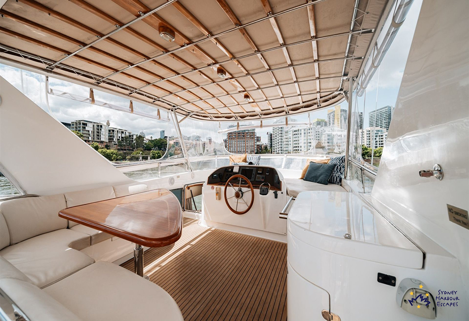 Enigma Skippered Charter | Sydney Harbour Escapes