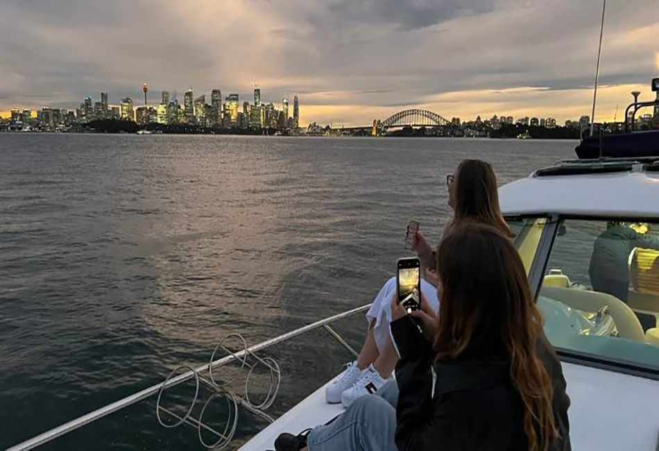 Inception Boat Hire - Private Boat Charter - Sydney Harbour