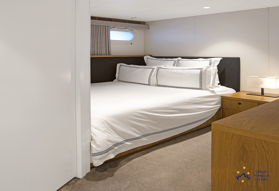 Evolution Boat Hire - Private Party Boat Charter - Sydney Harbour