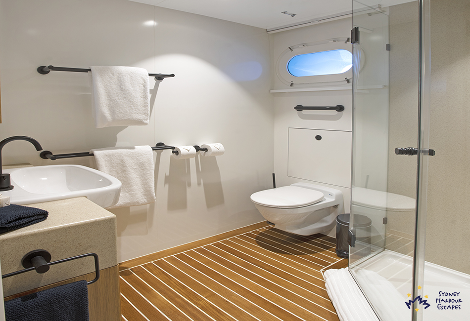 Evolution Boat Hire - Private Party Boat Charter - Sydney Harbour