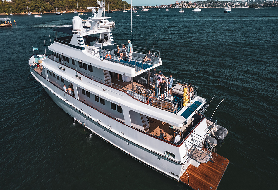 Lumir Boat Hire - Private Boat Charter - Sydney Harbour Escapes