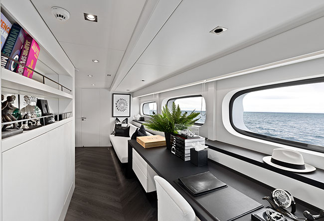 Impulsive Pacific Boat Hire - Private Boat Charter - Sydney
