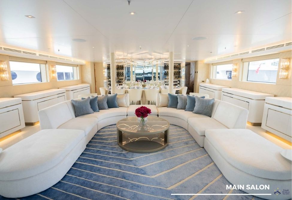 Mischief Boat Hire - Luxury Superyacht Charter - Sydney Harbour